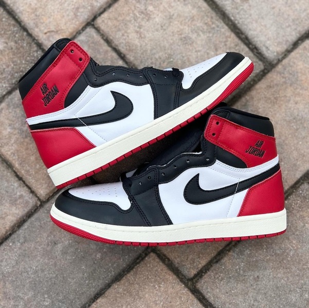 The Legendary Air Jordan 1 High OG The Legendary Air Jordan 1 High OG